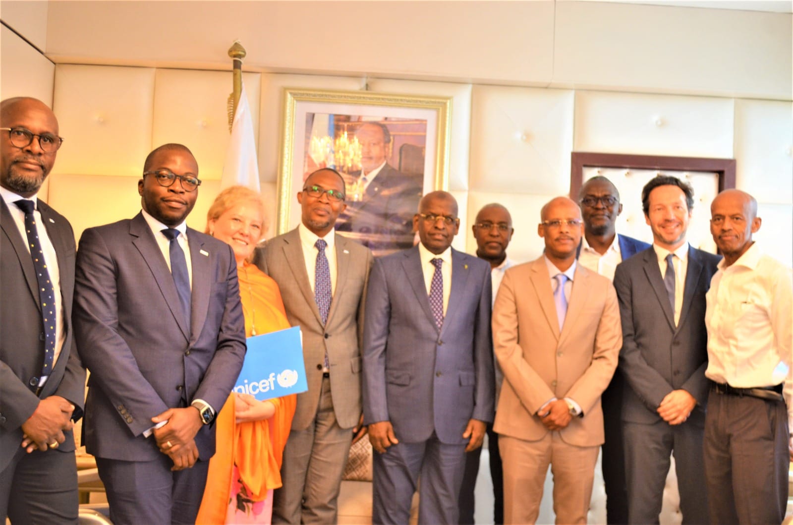 Le Premier ministre Mr Abdoulkader Kamil Mohamed a tenu ce matin une ...